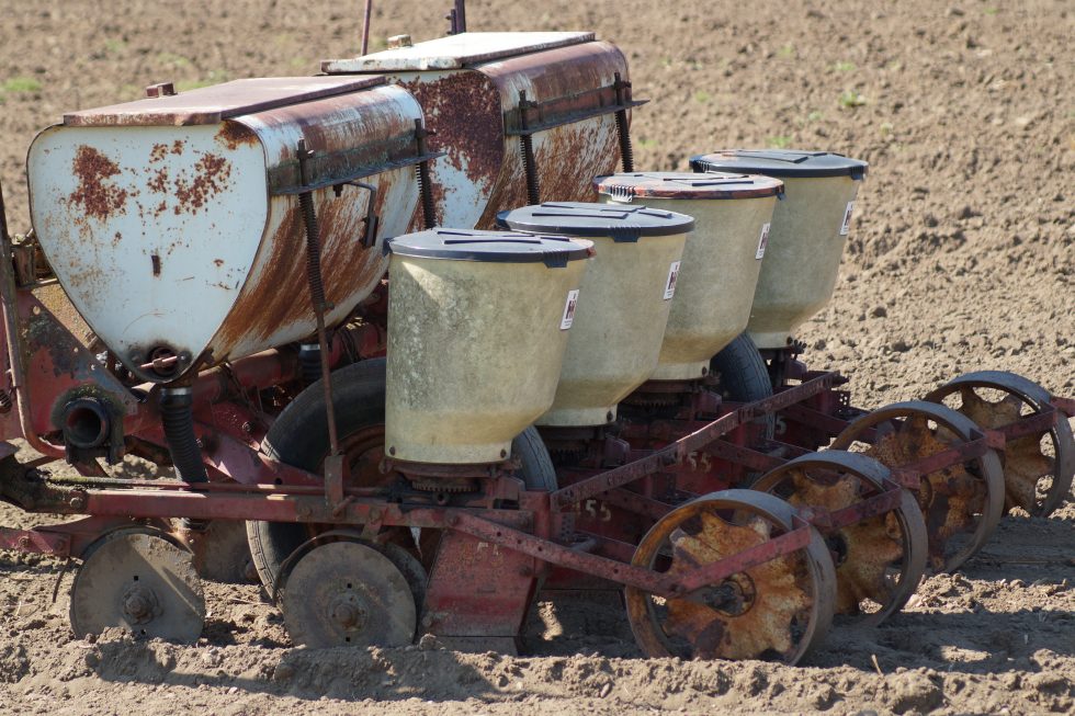 The importance of crop fertilizing Ontario's agricultural crops